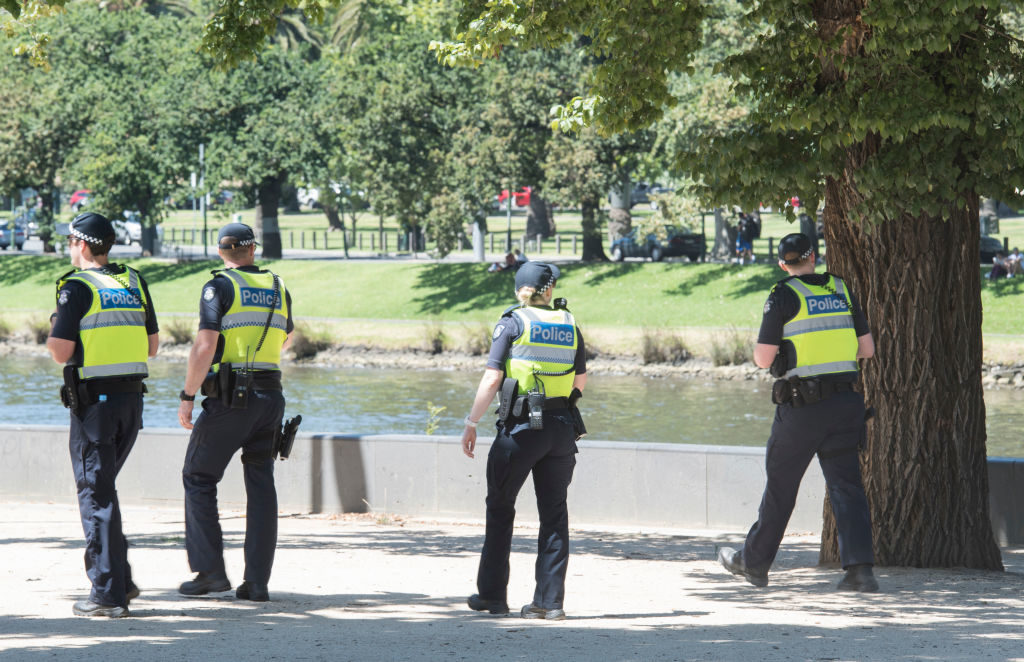 This photo of an Aussie cop has gone viral; sparks outrage